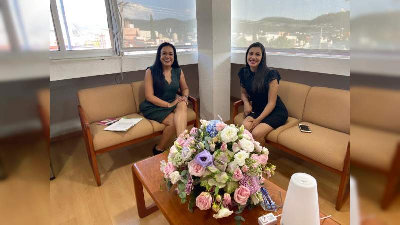 Participa magistrada Yolanda Camacho Ochoa en el Programa "Jueves de ...