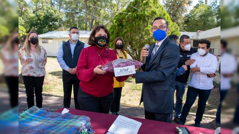 Inicia colecta de donación de cobijas para personas vulnerables en Michoacán