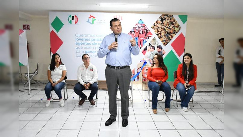 Estamos preparando la mejor cara del PRI: Memo Valencia