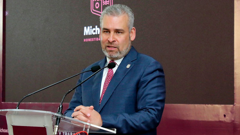 Bedolla buscará reactivar vuelos comerciales de Lázaro Cárdenas con ...