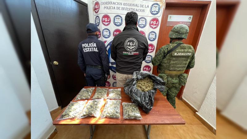 Aseguran 10 kilos de marihuana en operativo contra el crimen en Tenancingo, Estado de México