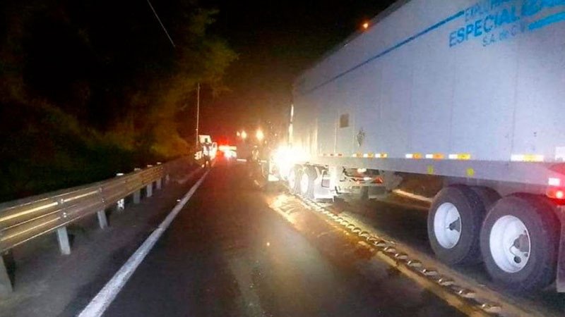 Choque En La Autopista Siglo Xxi Deja Un Muerto