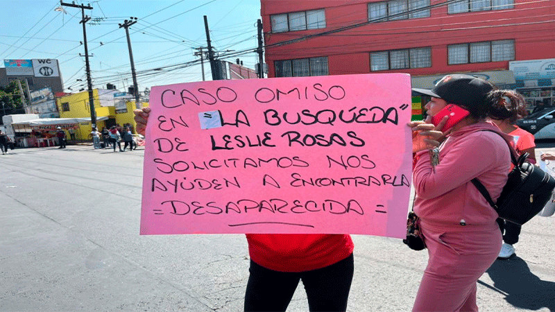 Bloquean calzada Taxqueña en CDMX, por la desaparición Leslie Sherlin
