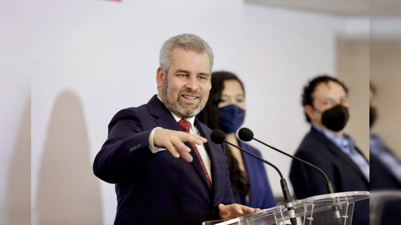 Confirma Bedolla su asistencia al Zócalo capitalino el 1 de julio para ...