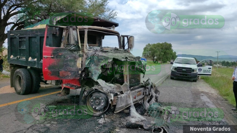 Bloqueos se extienden a tres municipios del Oriente de Michoacán: GN ... Bloqueos se extienden a tres municipios del Oriente de Michoacán: GN ...
