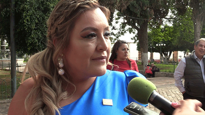 Vamos cumpliendo con lo que los cuitzenses piden: Rosa Elía Milán