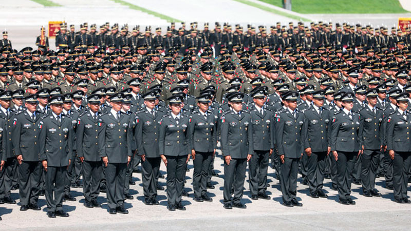 Se gradúa primera generación de oficiales de la Guardia Nacional con ...