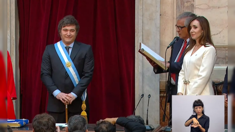 Rinde protesta Javier Gerardo Milei como Presidente de Argentina