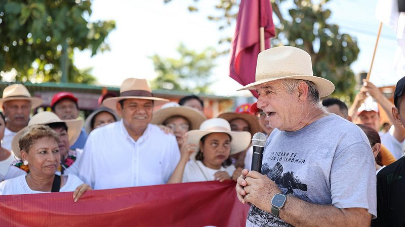 Hermano de AMLO busca ser senador plurinominal por Morena Hermano de AMLO busca ser senador plurinominal por Morena