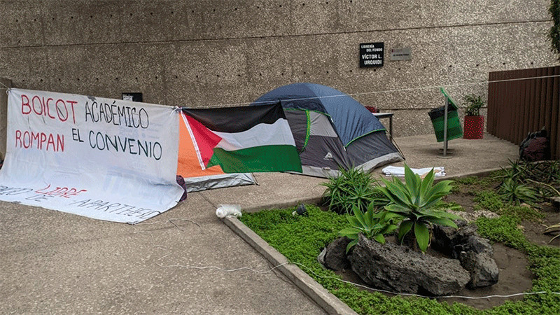 Estudiantes de El Colmex se suman a plantón contra genocidio en Gaza