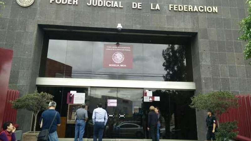Los Poderes Judiciales