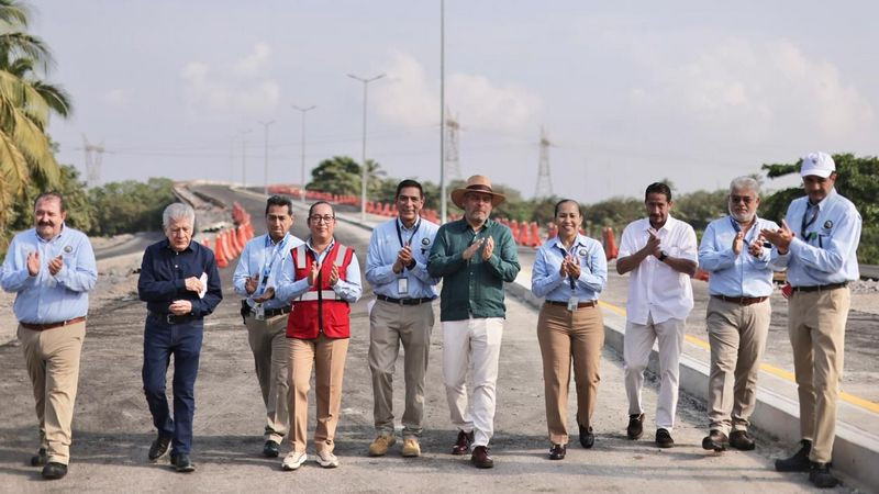 Supervisa Bedolla acceso al bulevar Costero en Lázaro Cárdenas