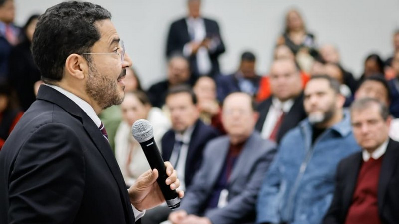 Martí Batres se reúne con subdelegados médicos, administrativos y ...