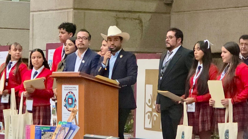 Humberto Jiménez: El Presidente del Corazón que Eleva el Orgullo de ...