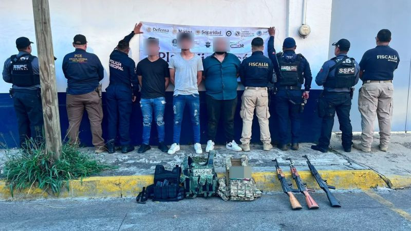 Capturan a tres presuntos delincuentes con armas y cartuchos en San ...