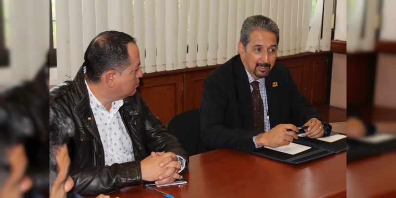 Trato respetuoso y anteponiendo siempre el interés de la UMSNH, ofrece ...