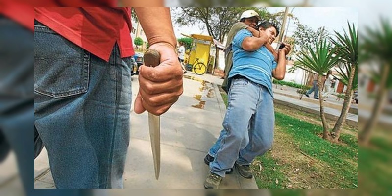 Robo, asalto en la calle o transporte público y extorsión, los delitos ...