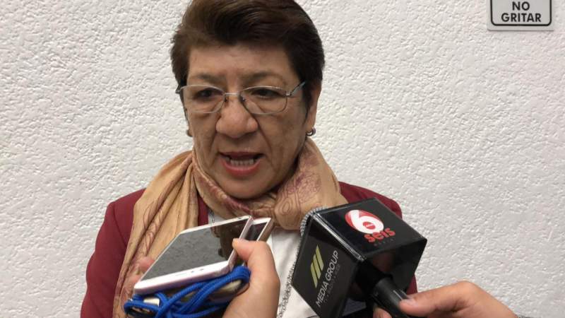 Nunca cuestionaron al comisionado Alfredo Castillo, como lo hacen con ...